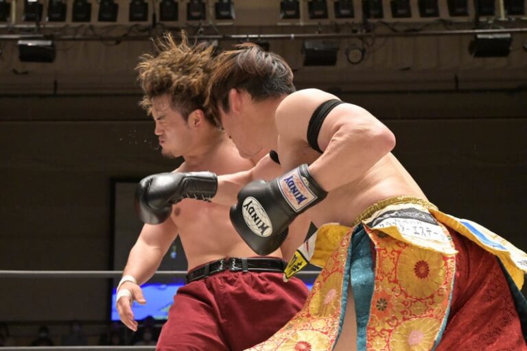 第12代DDT UNIVERSAL王者・MAOに挑むの町田光！